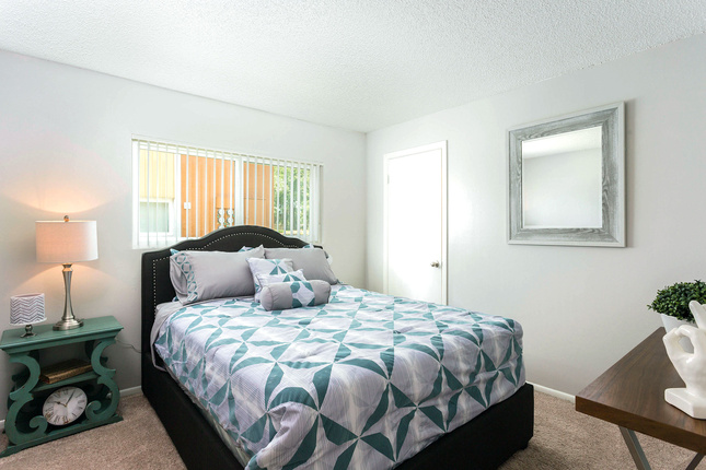 Bella Casa Apartments in Orlando, FL | 1-2 Bed | McKinley | McKinley