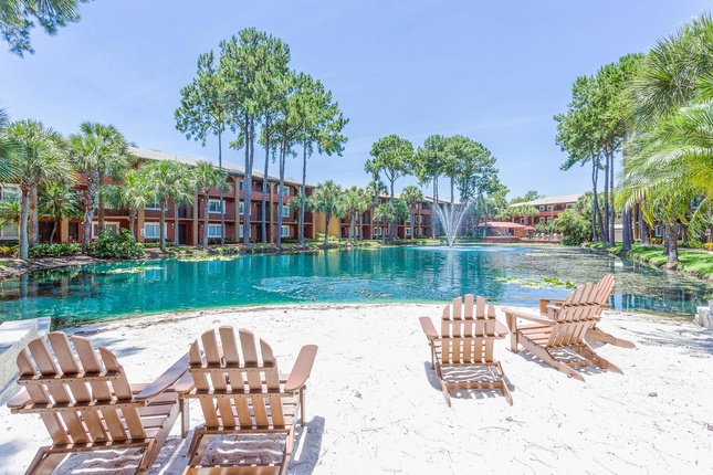 Monterey Lake Apartments in Orlando, FL | 1-2 Bed | McKinley